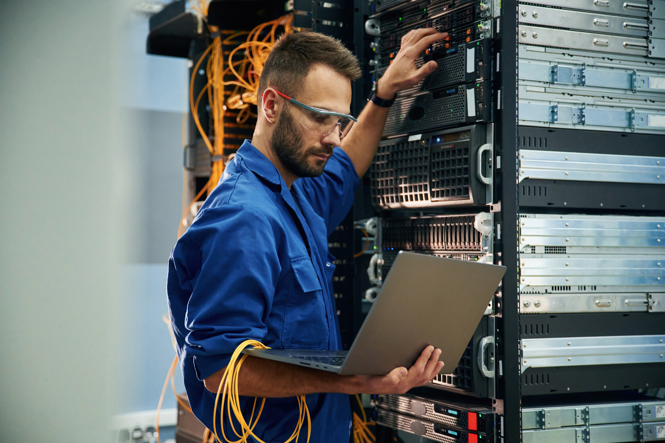 Key Roles in the Data Center Industry: Career Paths and Future Growth ...